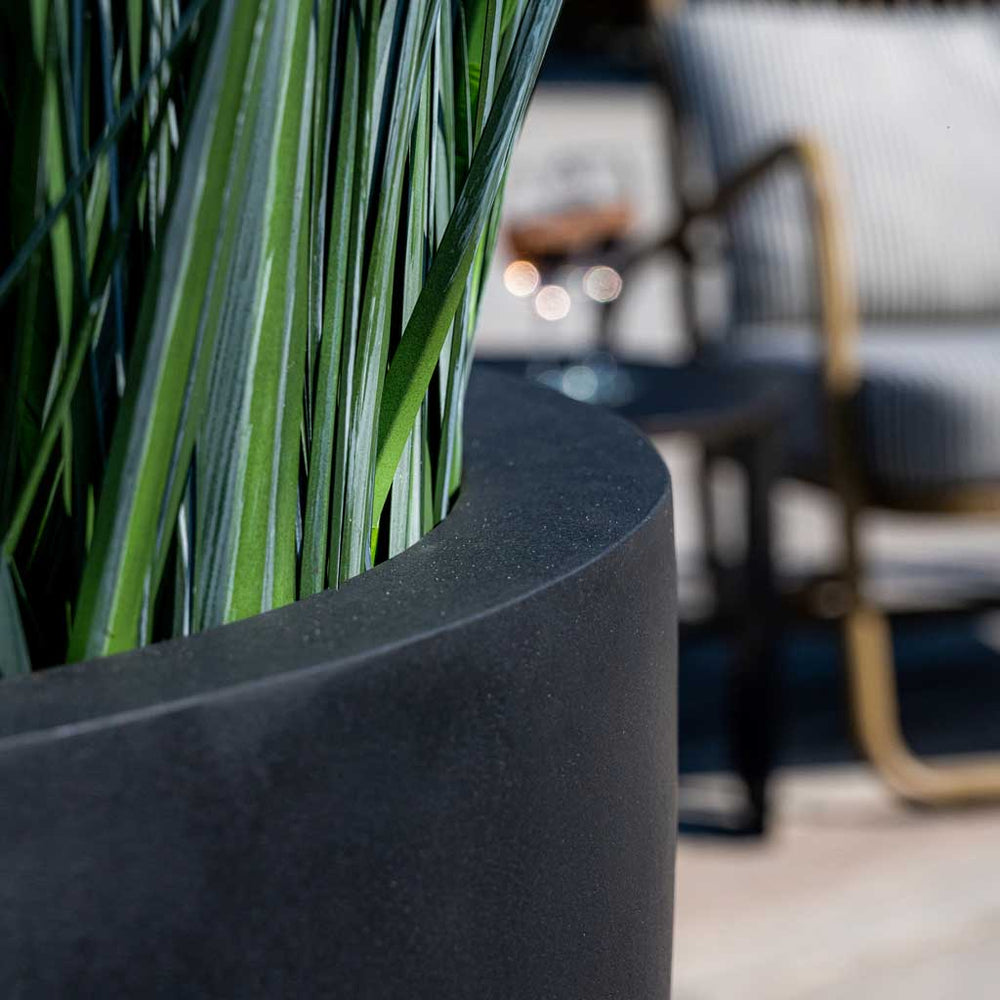 Ben Natural Planter - Black - Quality Planters | Hortology - HORTOLOGY