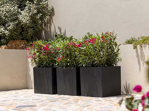 XL Outdoor Planters - Extra Large Garden Planters - Hortology